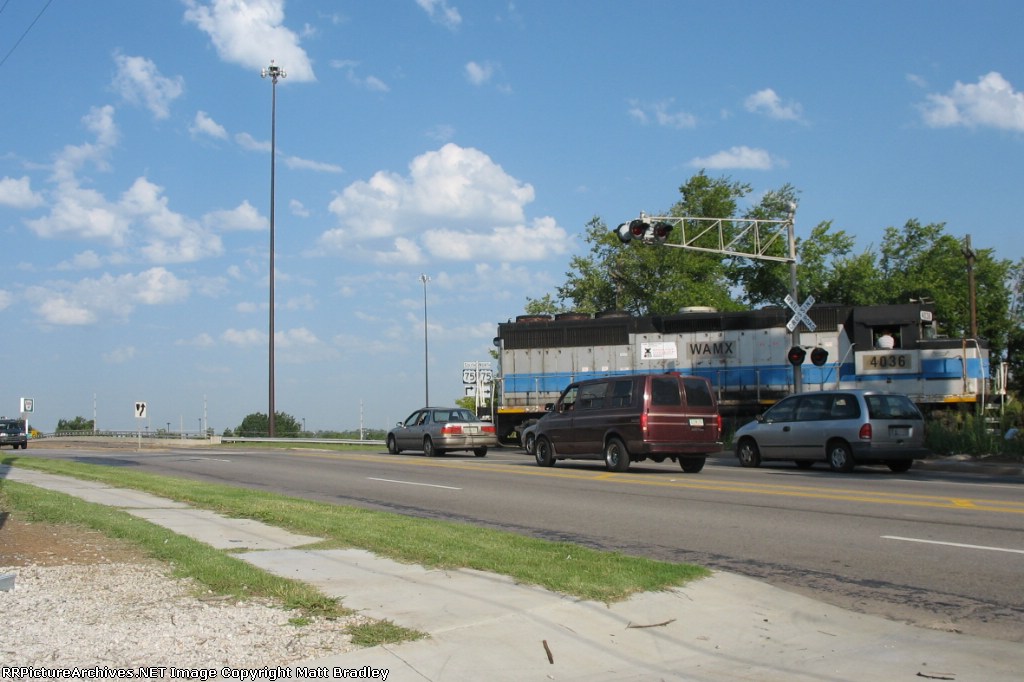 WAMX 4036 crossing Pine
